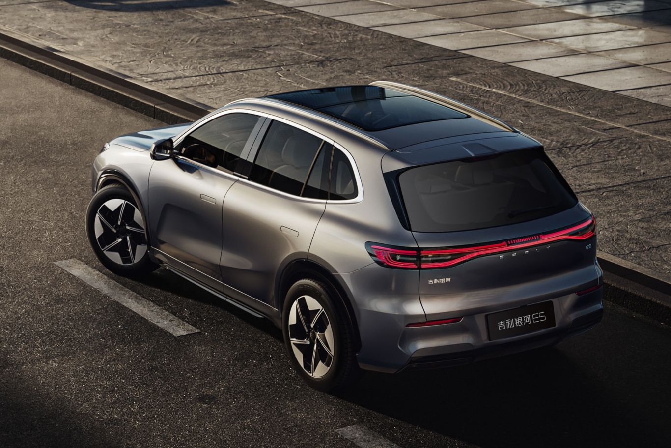 【银河E5图片-汽车图片大全】-易车