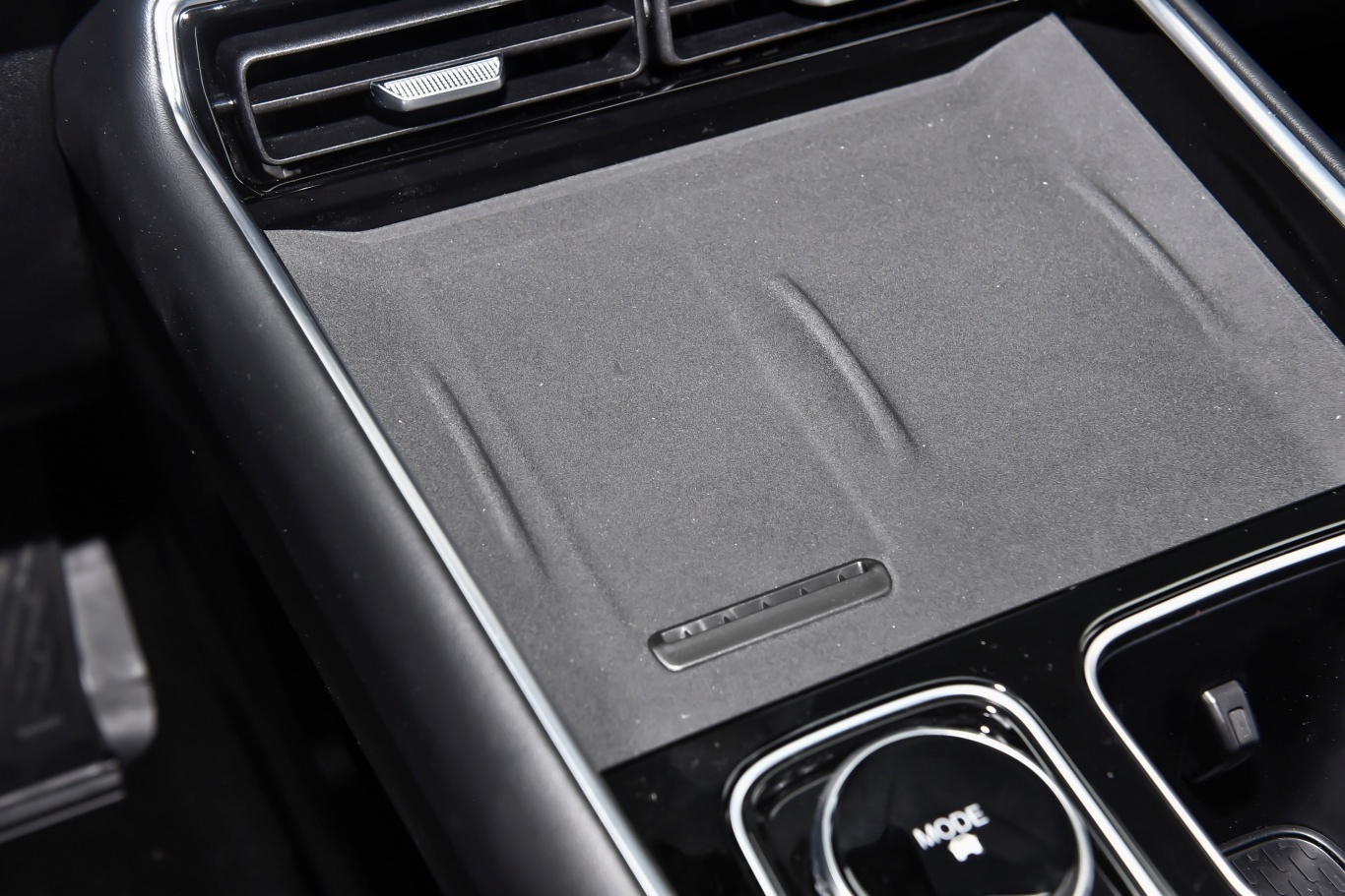 【风云T91.5T 120km 前驱长续航版舒适型 5座无线充电区图片-汽车图片大全】-易车