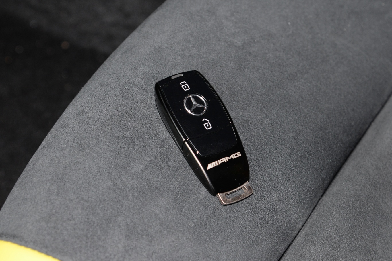 【奔驰A级 AMG(进口)改款 AMG A 45 S 4MATIC+钥匙正面图片-汽车图片大全】-易车