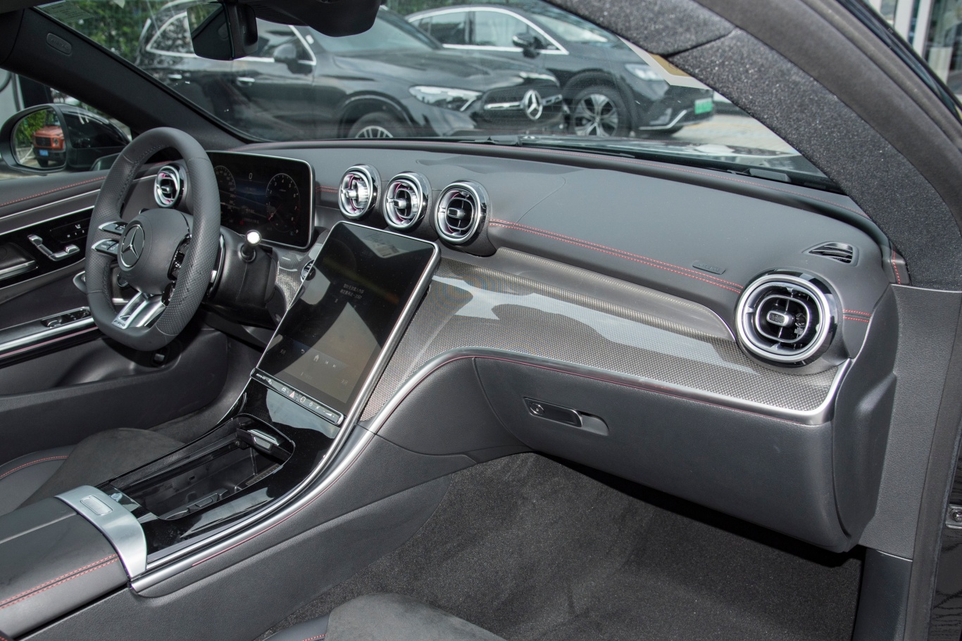 【奔驰CLE AMGAMG CLE 53 4MATIC+ Coupe内饰全景副驾方向图片-汽车图片大全】-易车
