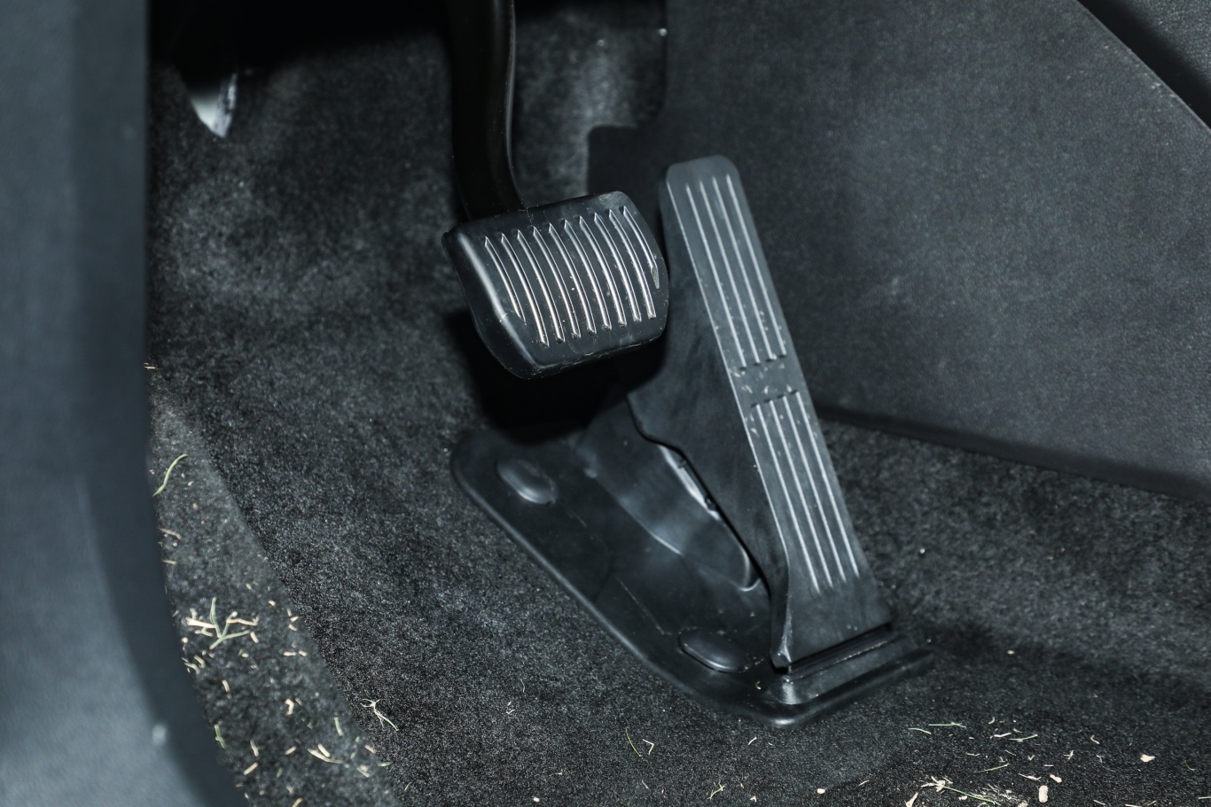 【深蓝S07纯电版 520km 520Max乾崑智驾ADS SE版脚踏板图片-汽车图片大全】-易车