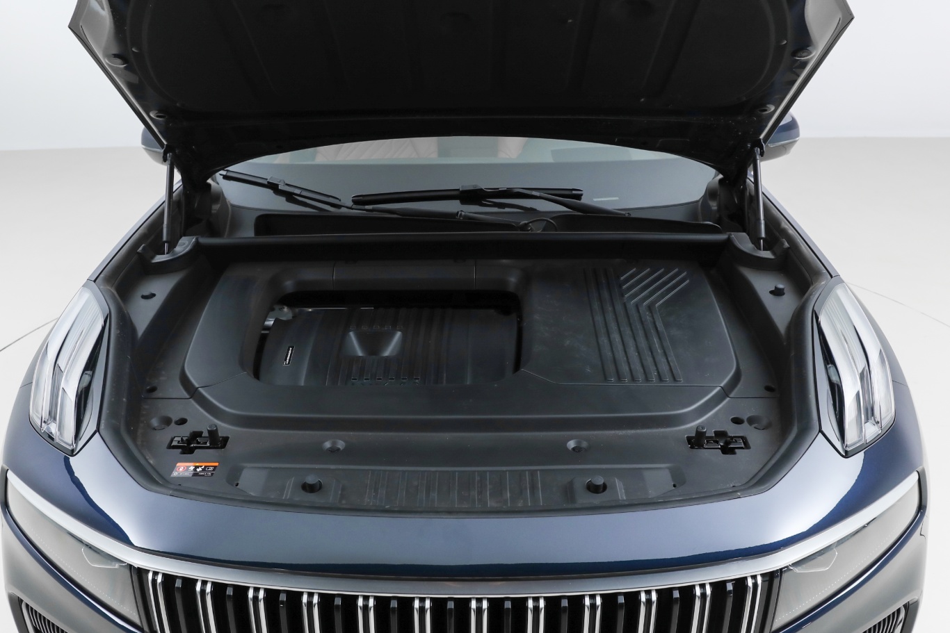 【领克09MHEV 2.0TD T5 自动四驱全球版 7座前舱整体图片-汽车图片大全】-易车