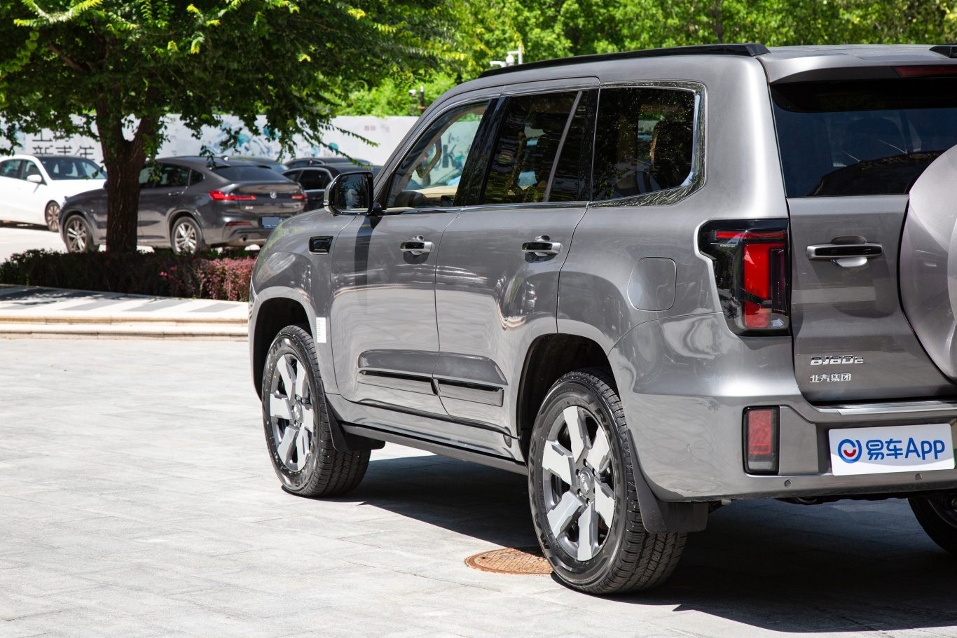 【北京越野BJ60雷霆1.5T 152km 魔核电驱进阶版 7座外观细节图片-汽车图片大全】-易车