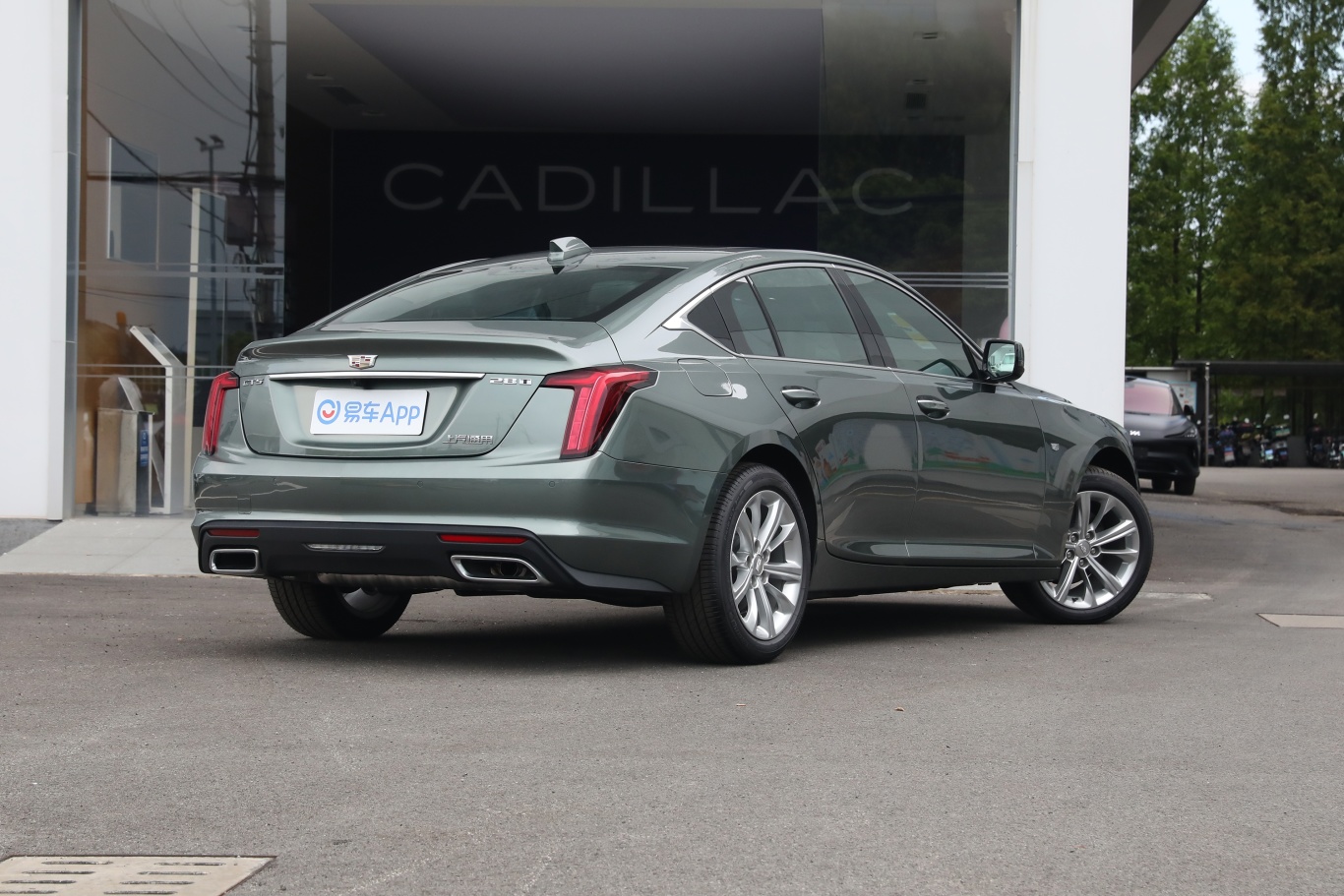 【凯迪拉克CT528T 豪华型Pro侧后45度车头向右水平图片-汽车图片大全】-易车