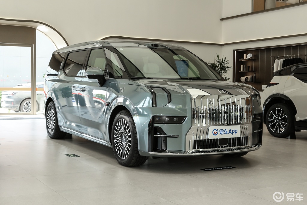 【极氪ZEEKR 0092024款740km 前驱过道版 7座】报价_图片_-参数_易车