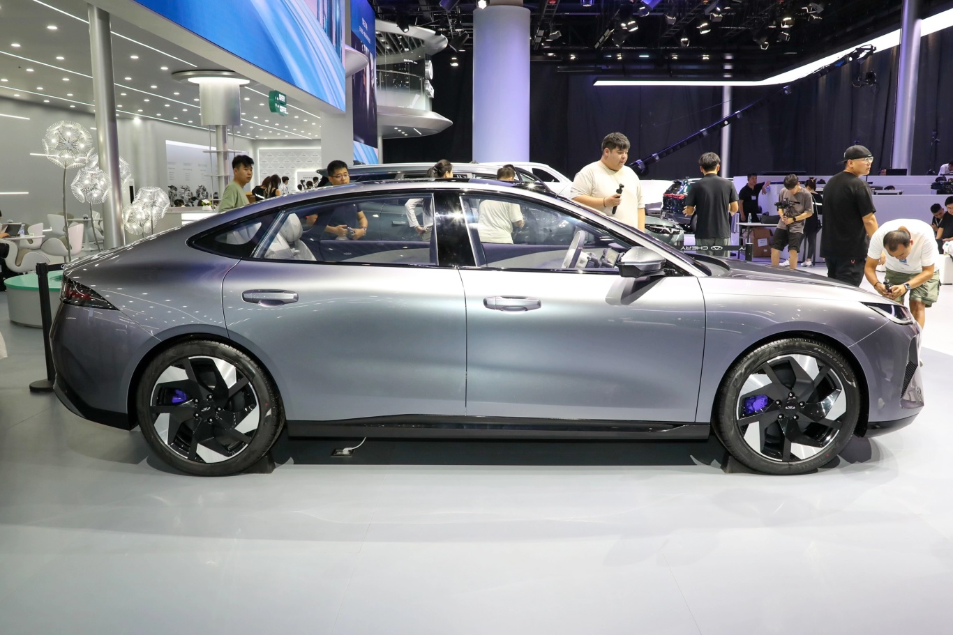 【风云E05纯电版外观图片-汽车图片大全】-易车