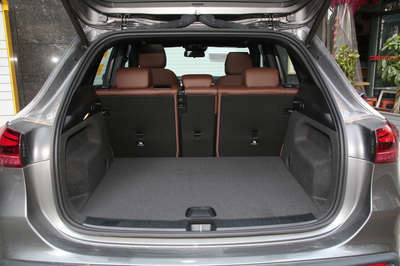 【奔驰EQAEQA 260后备厢空间特写图片-汽车图片大全】-易车