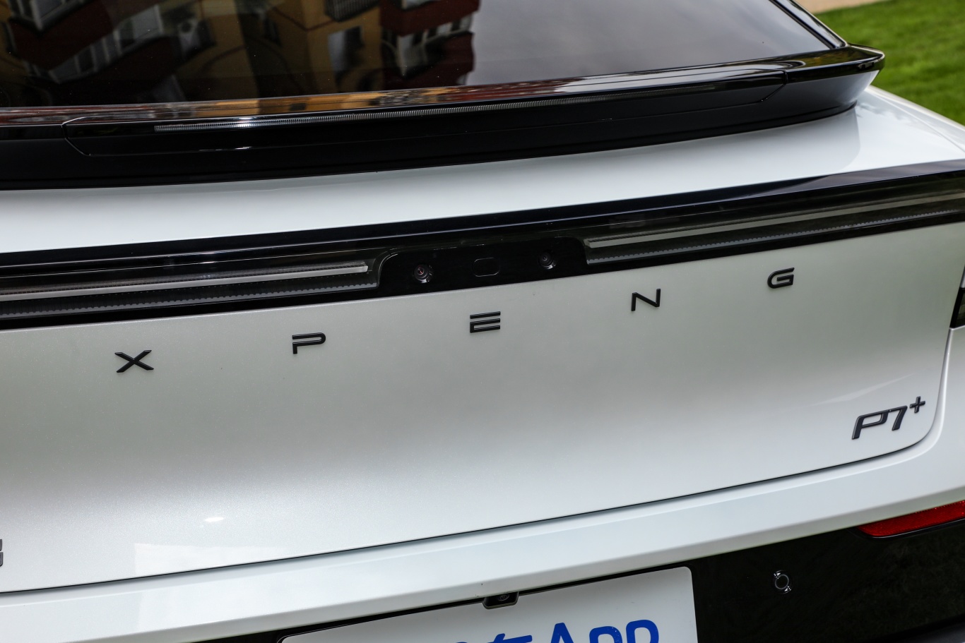 【小鹏P7+710km 超长续航 Max外观细节图片-汽车图片大全】-易车