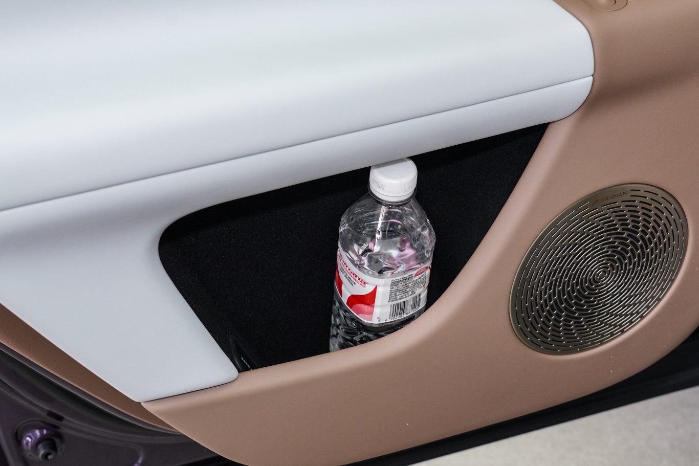 【阿维塔07增程版 230km 后驱Max后排功能图片-汽车图片大全】-易车