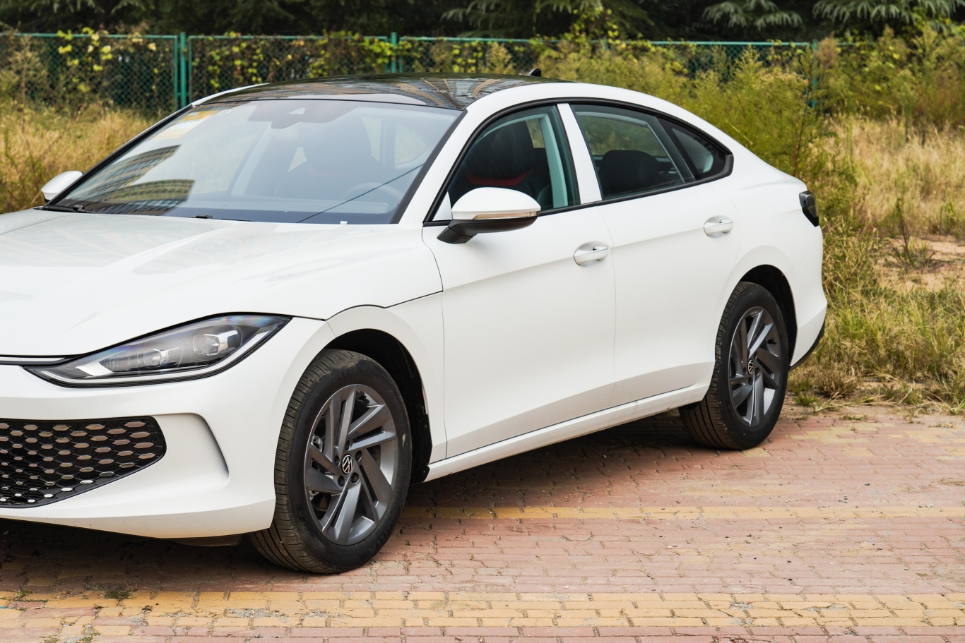 【凌渡凌渡L 280TSI 炫辣版外观细节图片-汽车图片大全】-易车