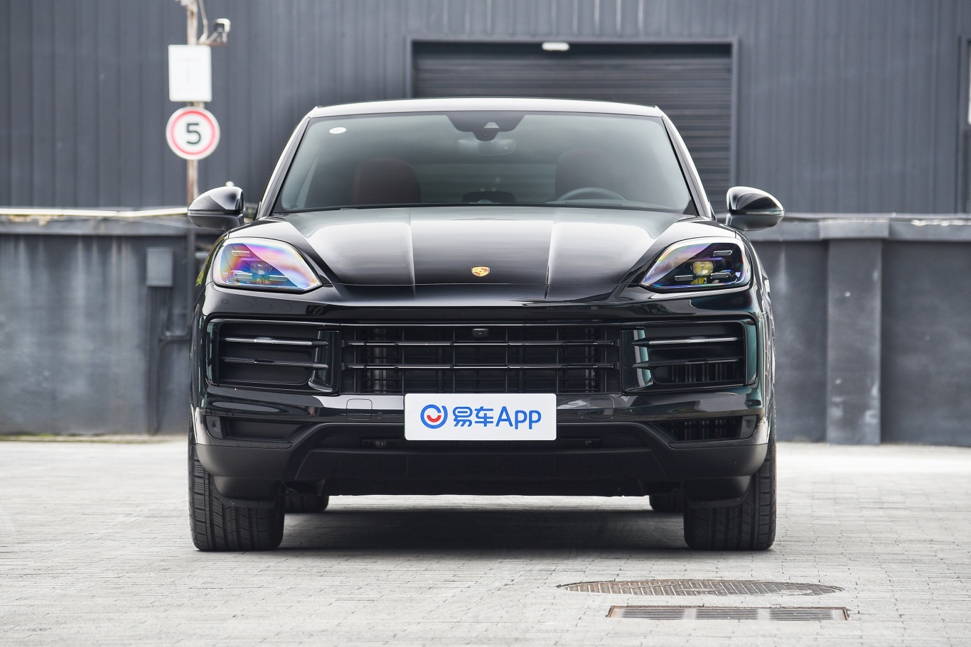 【Cayenne新能源Cayenne Coupé 2.0T正前水平图片-汽车图片大全】-易车