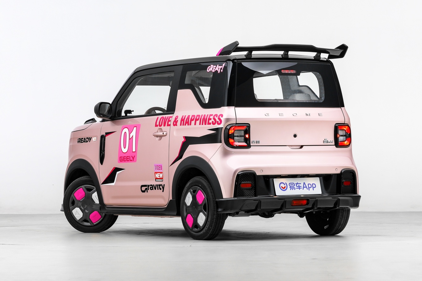 【熊猫210km 熊猫卡丁侧后45度车头向左水平图片-汽车图片大全】-易车