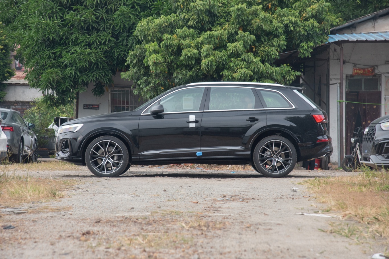 【奥迪Q755 TFSI quattro S line尊贵型 7座正侧车头向左水平图片-汽车图片大全】-易车