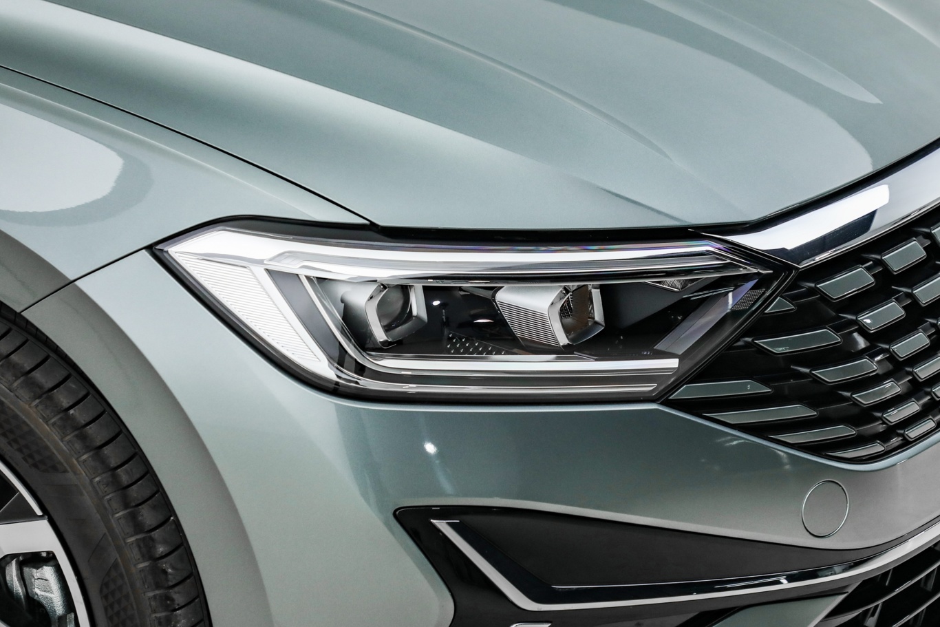 【捷达VA71.4T 先到先得版大灯侧45度俯拍图片-汽车图片大全】-易车