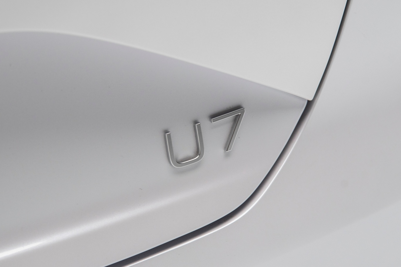 【仰望U7纯电版 720km 旗舰版 4座外观细节图片-汽车图片大全】-易车