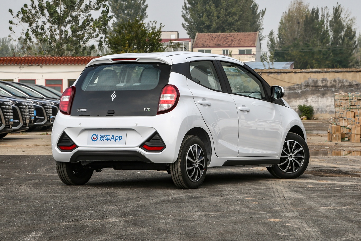 【小麒麟PLUS 201km 舒适型侧后45度车头向右水平图片-汽车图片大全】-易车