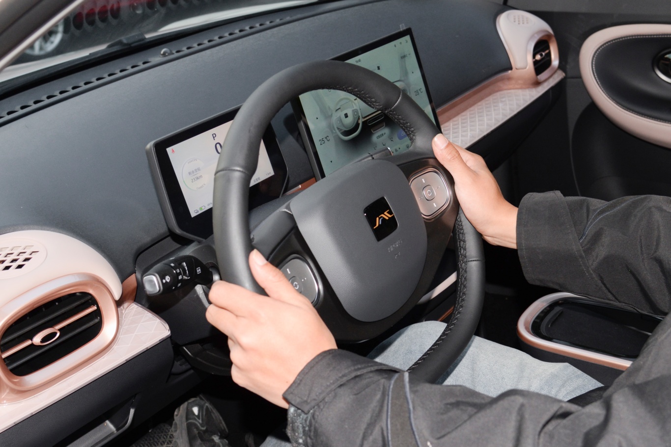 【江淮钇为3改款 挚爱版 505km 冠军版主驾驶位图片-汽车图片大全】-易车