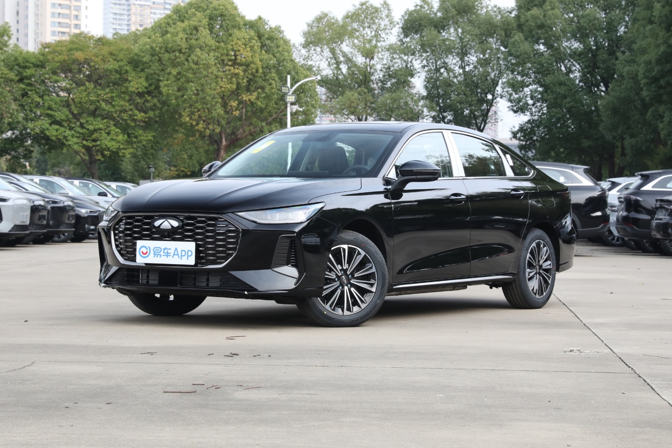 【风云A8L1.5T 145km 舒适型侧前45度车头向左水平图片-汽车图片大全】-易车