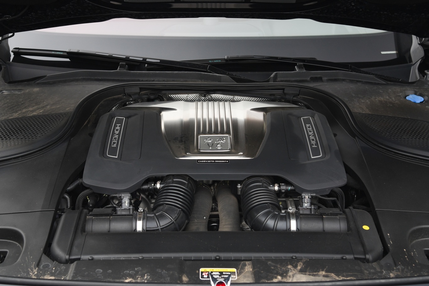 【红旗国雅3.0T V6版 5座发动机/电机特写图片-汽车图片大全】-易车