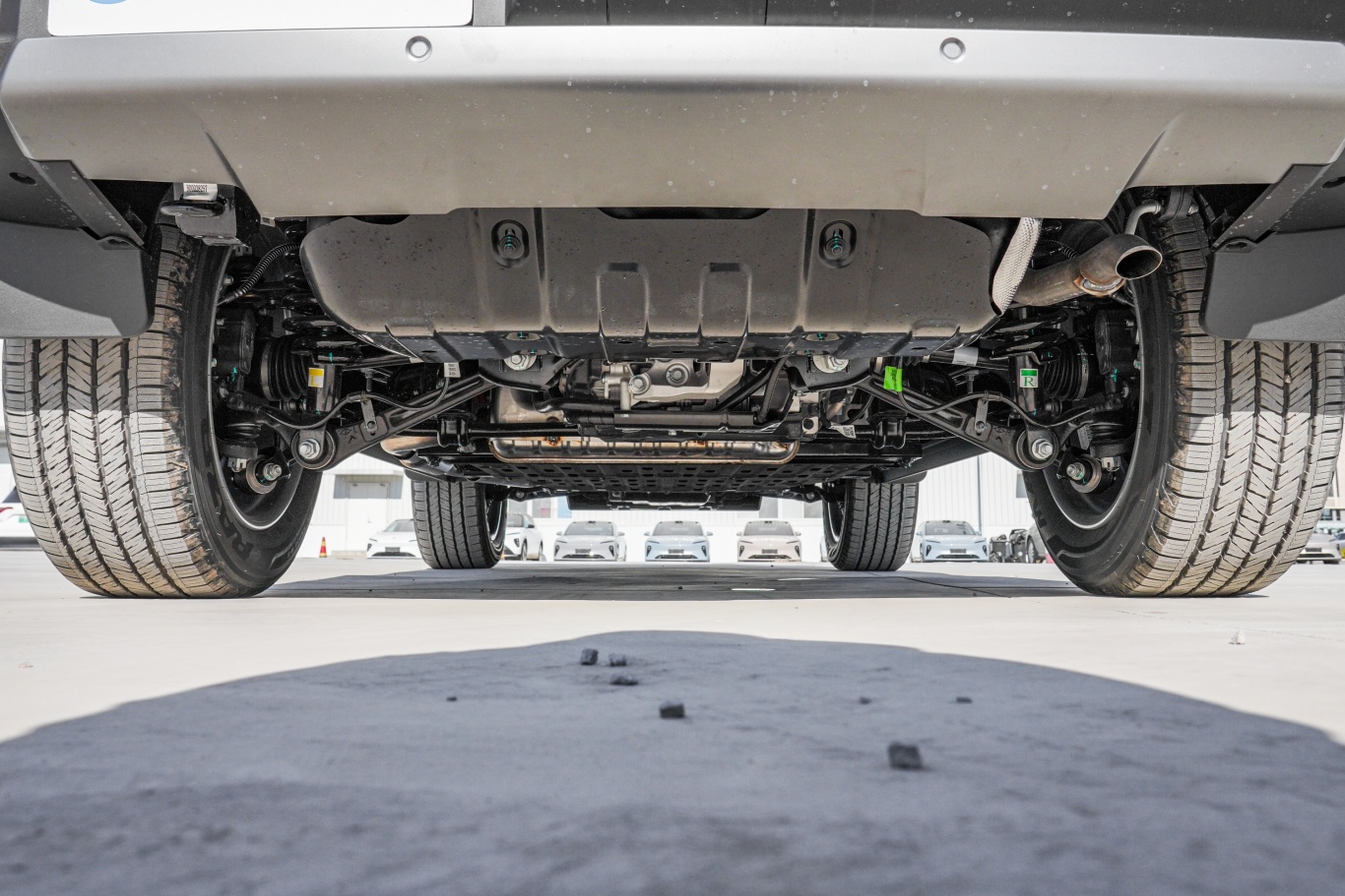 【北京越野BJ40增程152km 进阶版后悬架整体图片-汽车图片大全】-易车