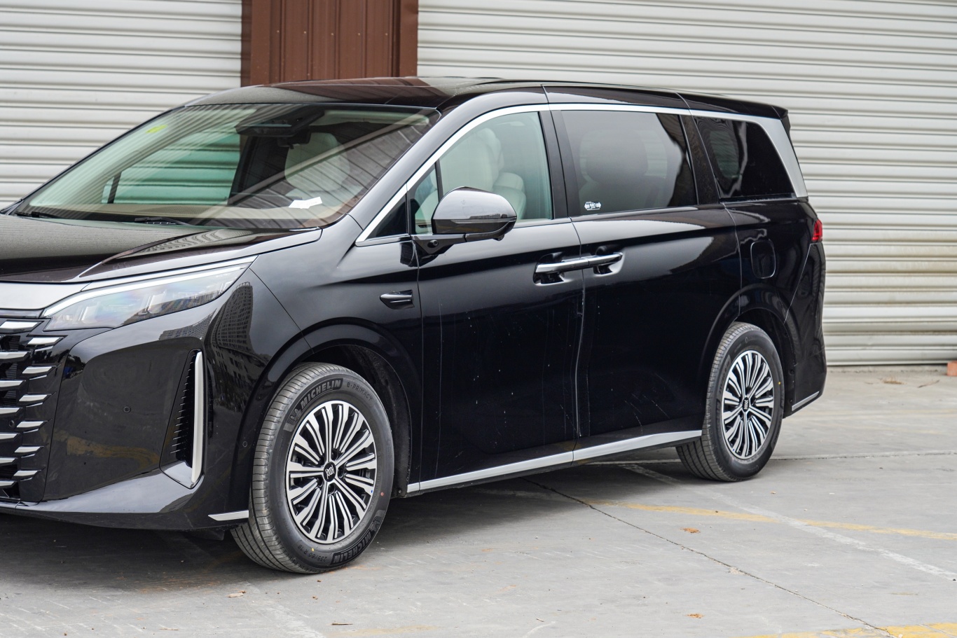 【夏DM-i 1.5T 180km 超越型外观细节图片-汽车图片大全】-易车