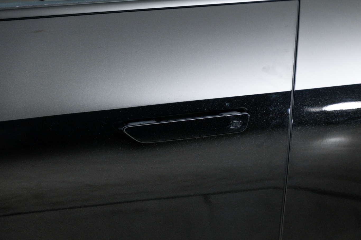 【阿维塔11增程版 225km 后驱Ultra驾驶员侧前门把手图片-汽车图片大全】-易车