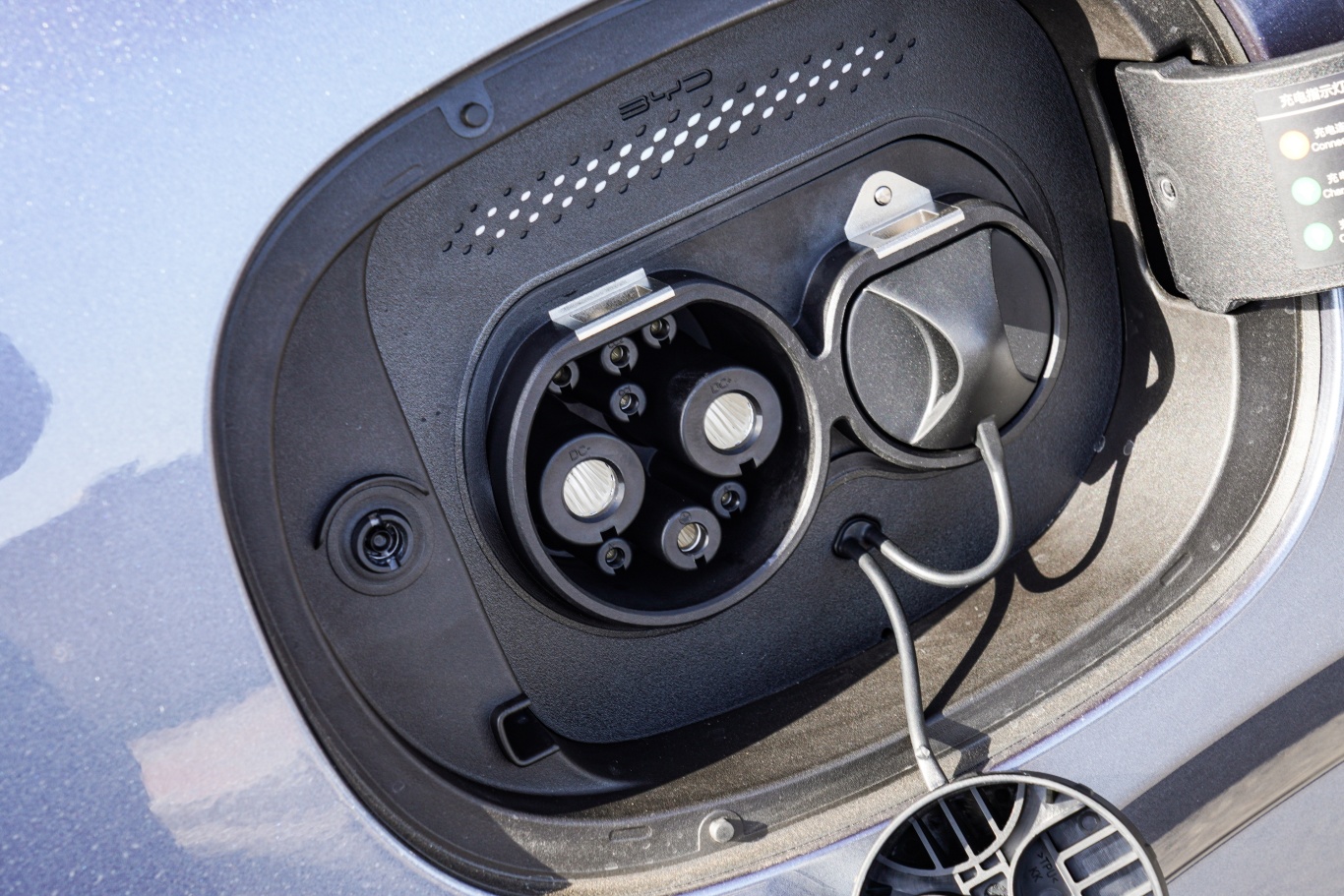 【海豹06GT智驾版 505km 后驱海浪Plus版快充充电口图片-汽车图片大全】-易车