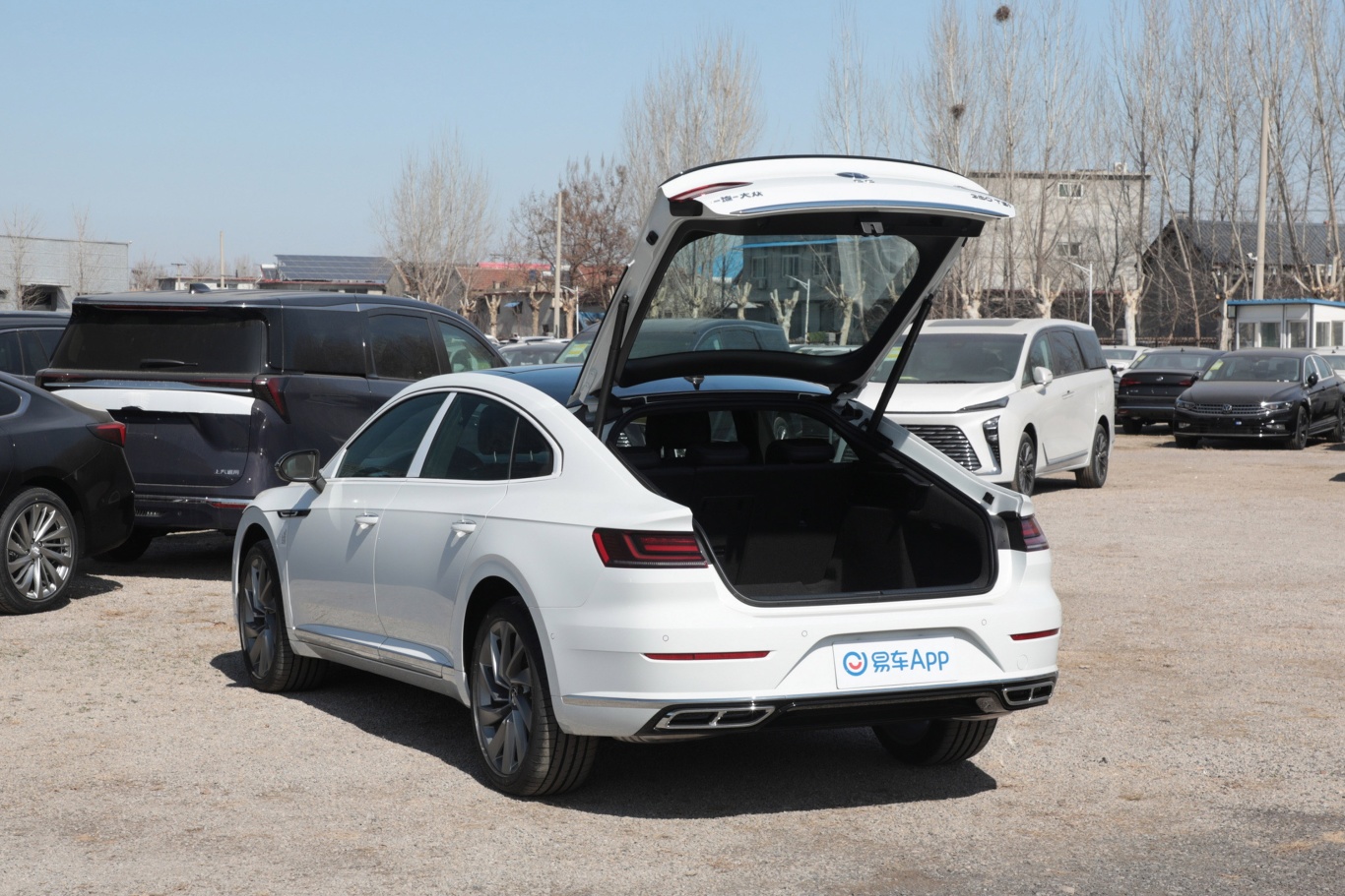 【一汽-大众CC众享款 380TSI 夺目版后备厢开启45度侧拍图片-汽车图片大全】-易车