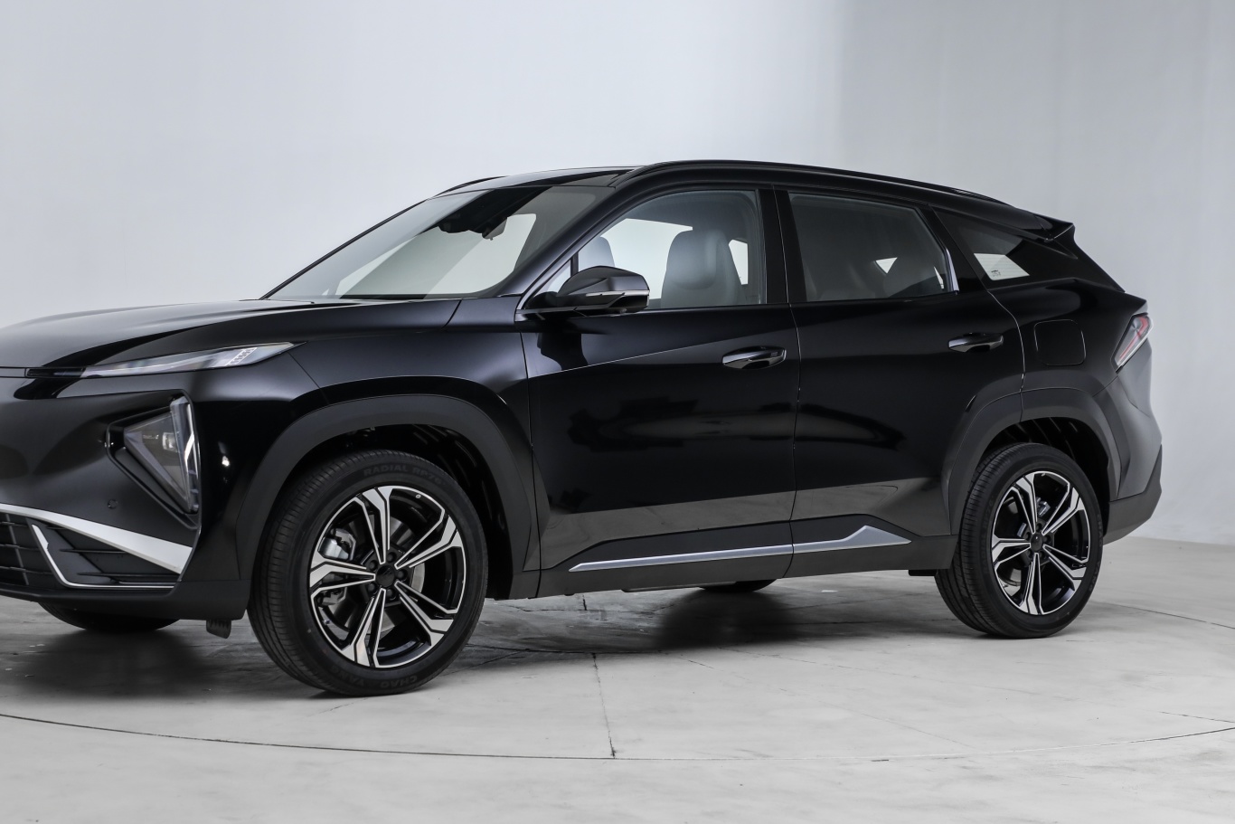 【银河L7EM-i 1.5L 115km 探索＋版外观细节图片-汽车图片大全】-易车