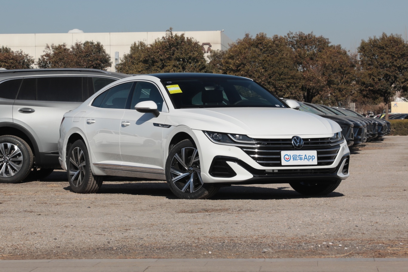 【一汽-大众CC众享款 330TSI 炫目版侧前45度车头向右水平图片-汽车图片大全】-易车