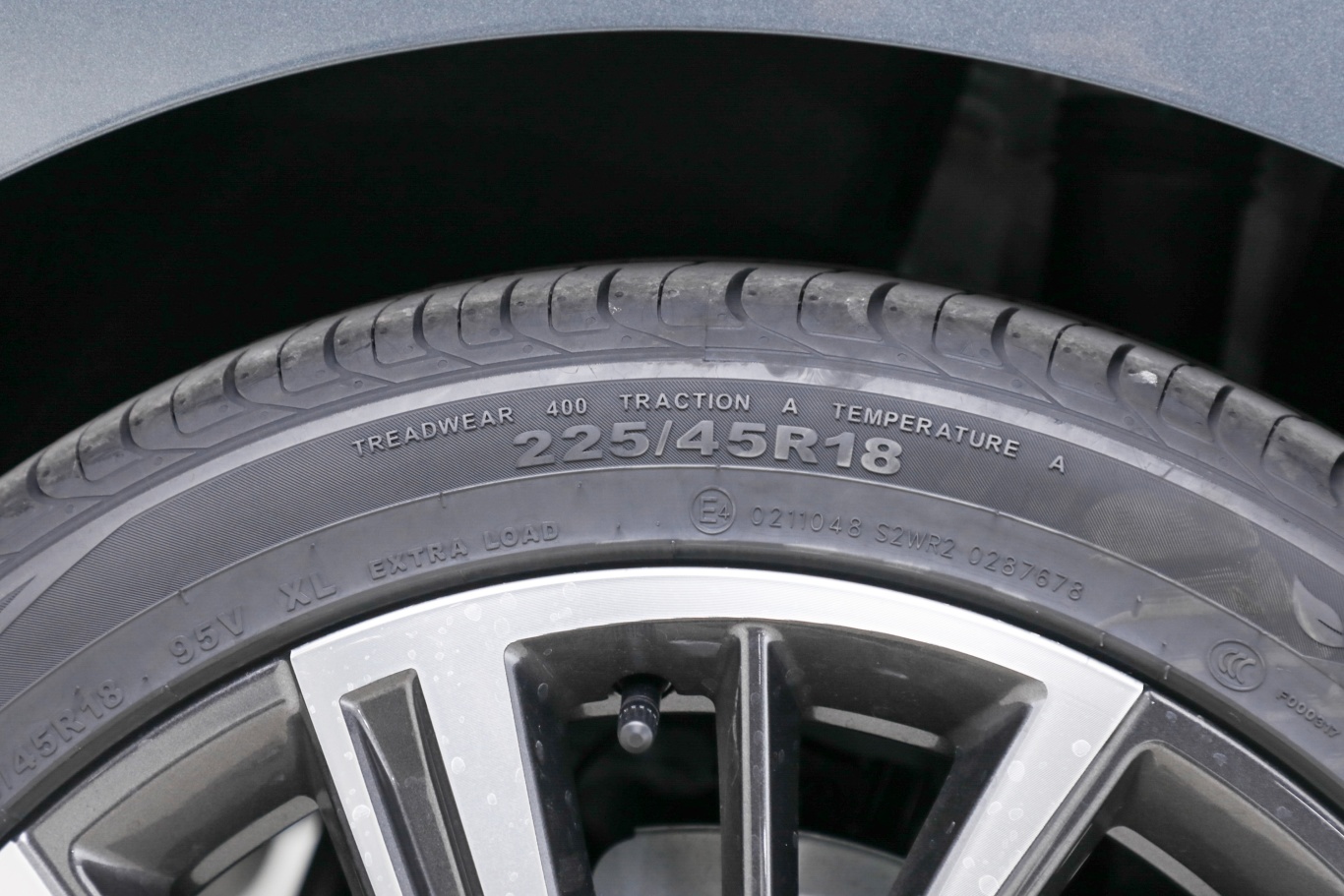 【艾瑞泽8 PRO1.6T 豪华型后轮胎尺寸图片-汽车图片大全】-易车