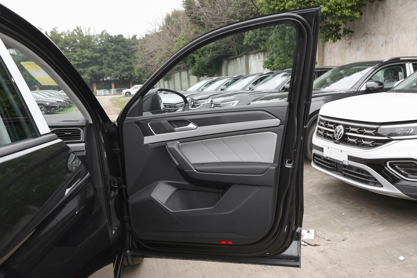 【探岳300TSI 众享版副驾侧前车门图片-汽车图片大全】-易车
