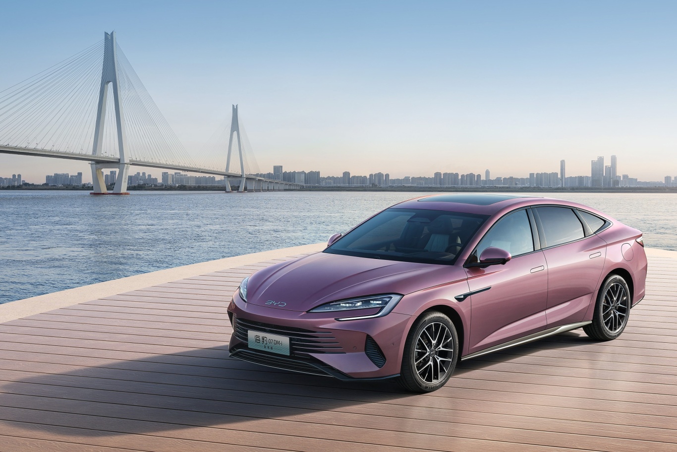 【海豹07DM-i1.5T 125km 旗舰型图片-汽车图片大全】-易车