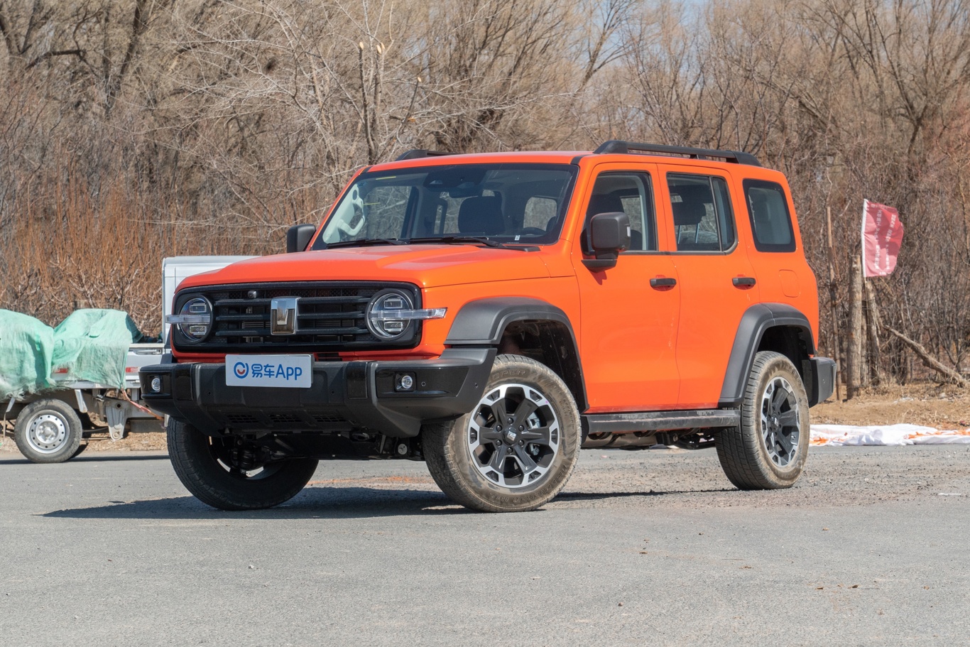 【坦克300新能源2.0T Hi4-T侧前45度车头向左水平图片-汽车图片大全】-易车