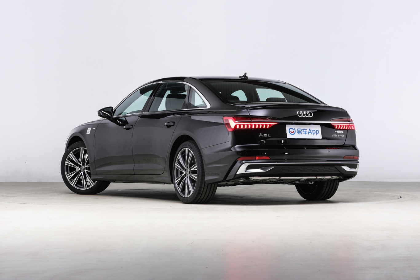 【奥迪A6L改款 45 TFSI 臻选动感型侧后45度车头向左水平图片-汽车图片大全】-易车