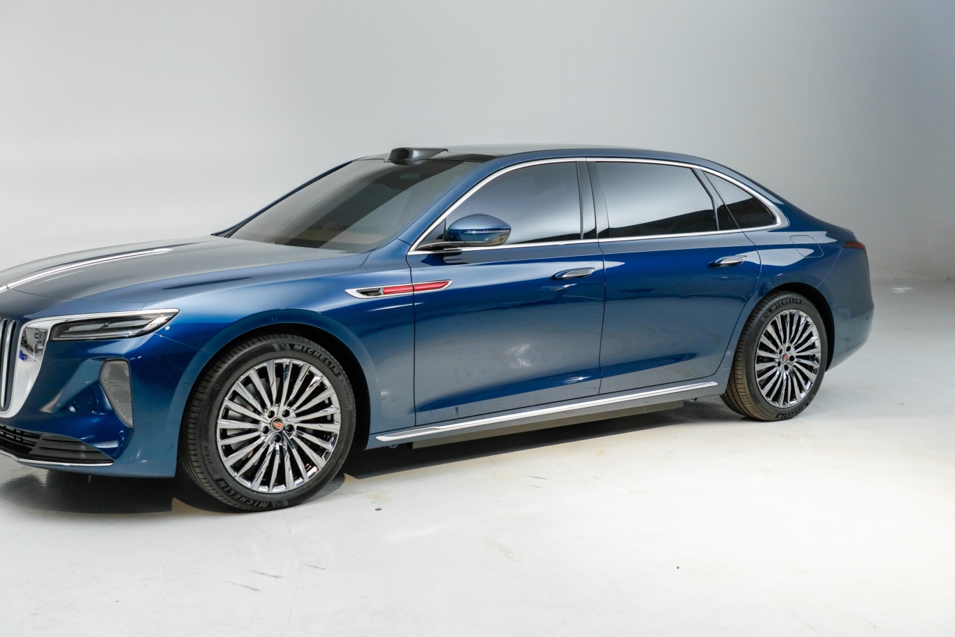 【红旗H9 PHEV标准版外观细节图片-汽车图片大全】-易车