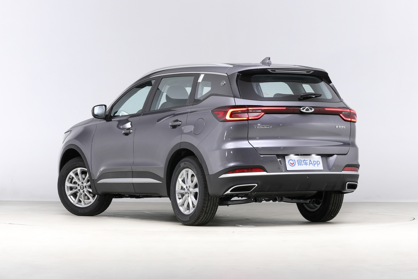 【瑞虎7卓越版 1.5T CVT两驱豪华版侧后45度车头向左水平图片-汽车图片大全】-易车