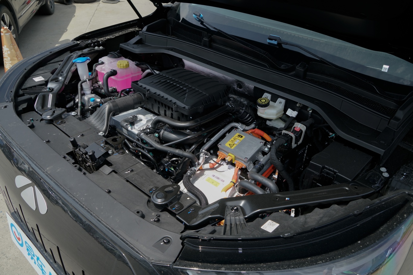 【风云T91.5T 120km 前驱长续航版尊贵型 磷酸铁锂 5座动力底盘图片-汽车图片大全】-易车