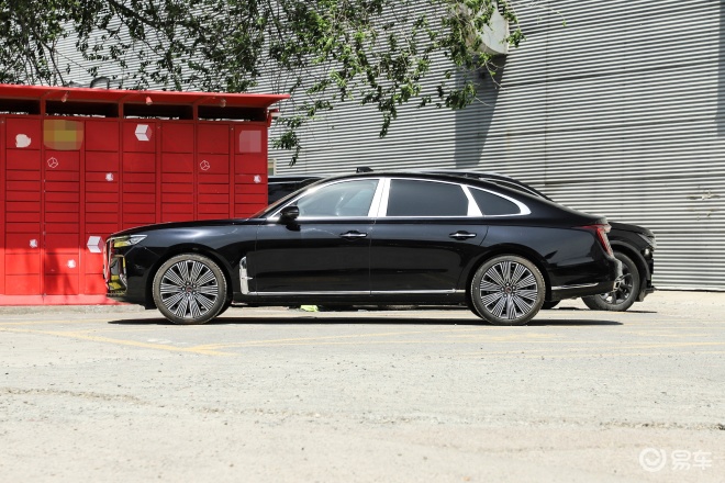 2025款红旗H9上市 限时一口价23.58万元起_易车