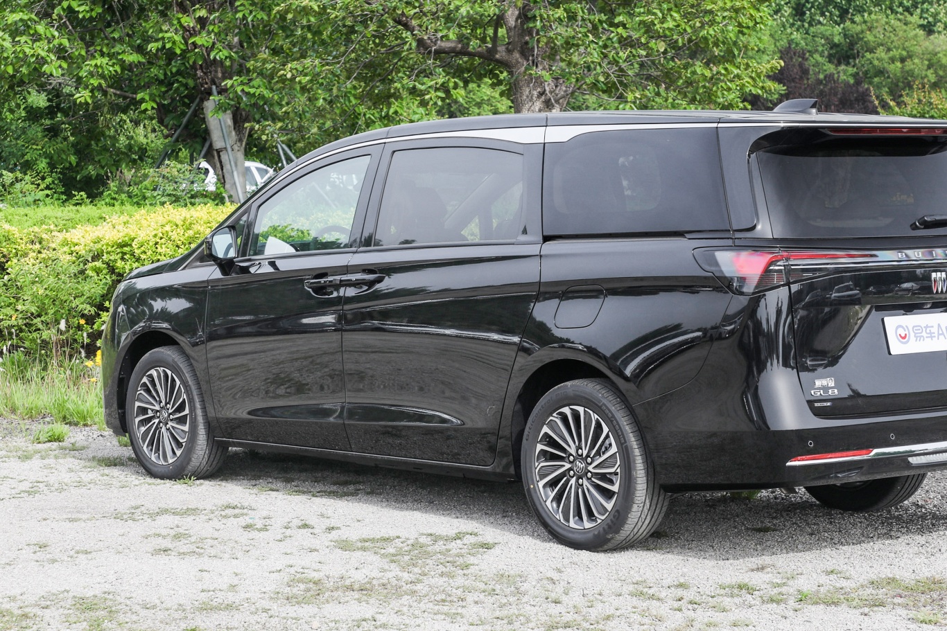 【别克GL8 插电混动陆尚 1.5T 142km 尊享版 7座外观细节图片-汽车图片大全】-易车