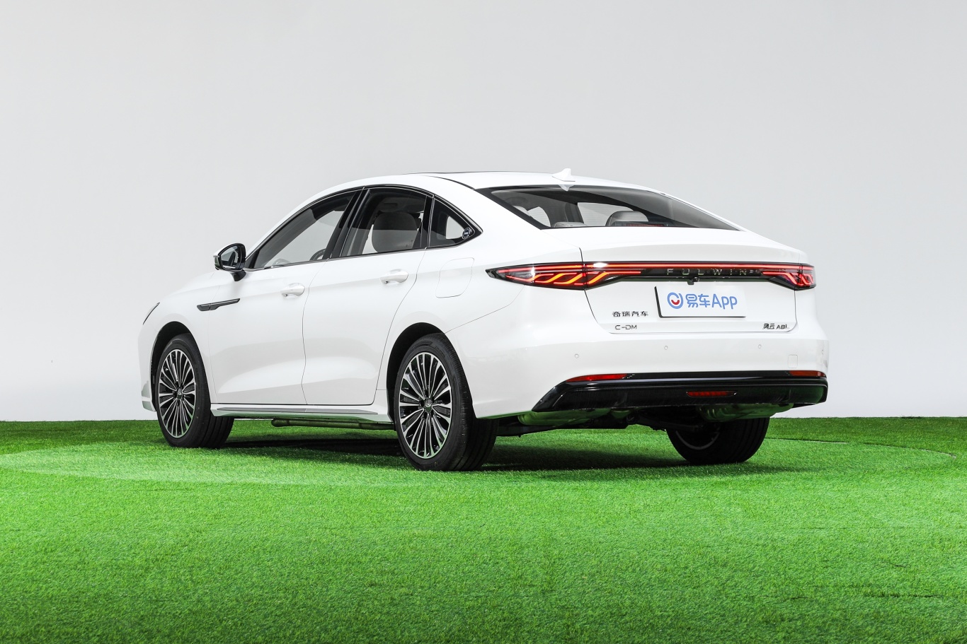 【风云A8L1.5T 145km 豪华型侧后45度车头向左水平图片-汽车图片大全】-易车