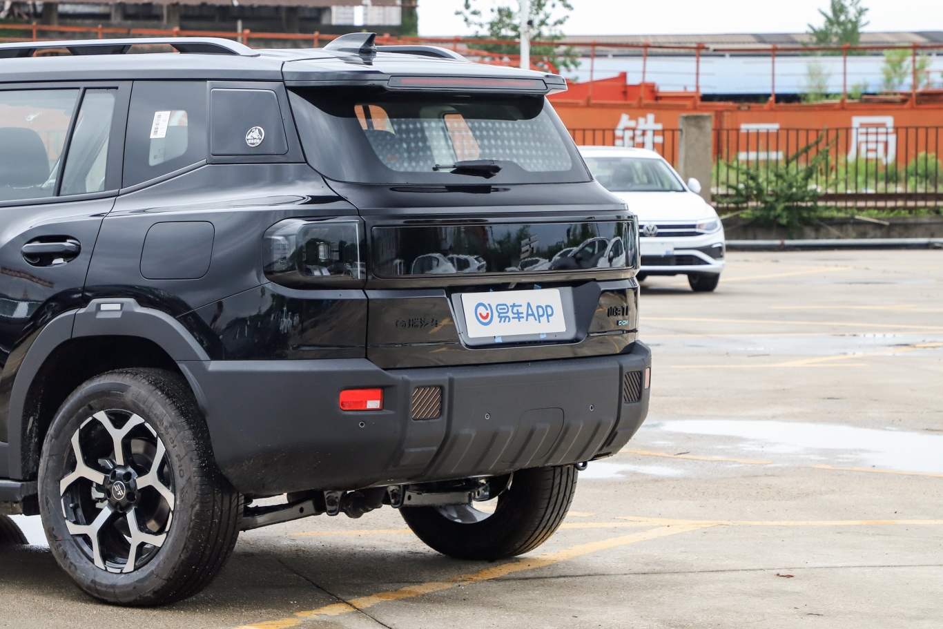 【山海T11.5T 226km 前驱穿越版车尾特写图片-汽车图片大全】-易车