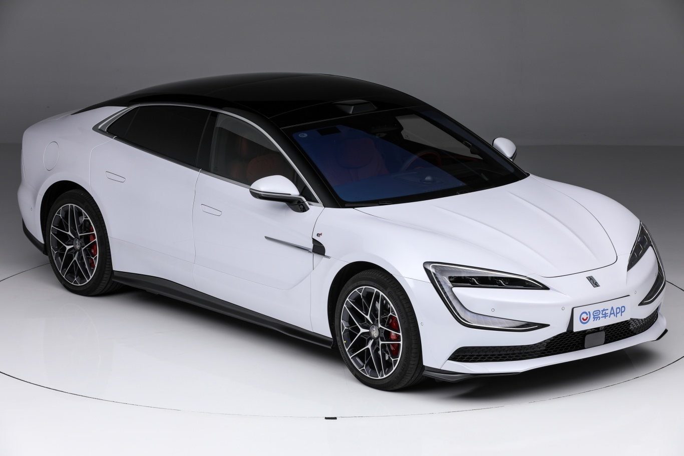 【仰望U7纯电版 720km 旗舰版 4座外观细节图片-汽车图片大全】-易车