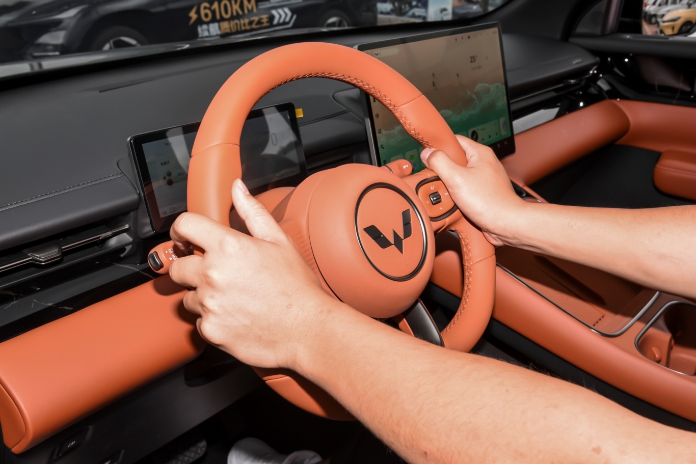 【五菱星光S插电混动 1.5L 130km 高功率旗舰版主驾驶位图片-汽车图片大全】-易车