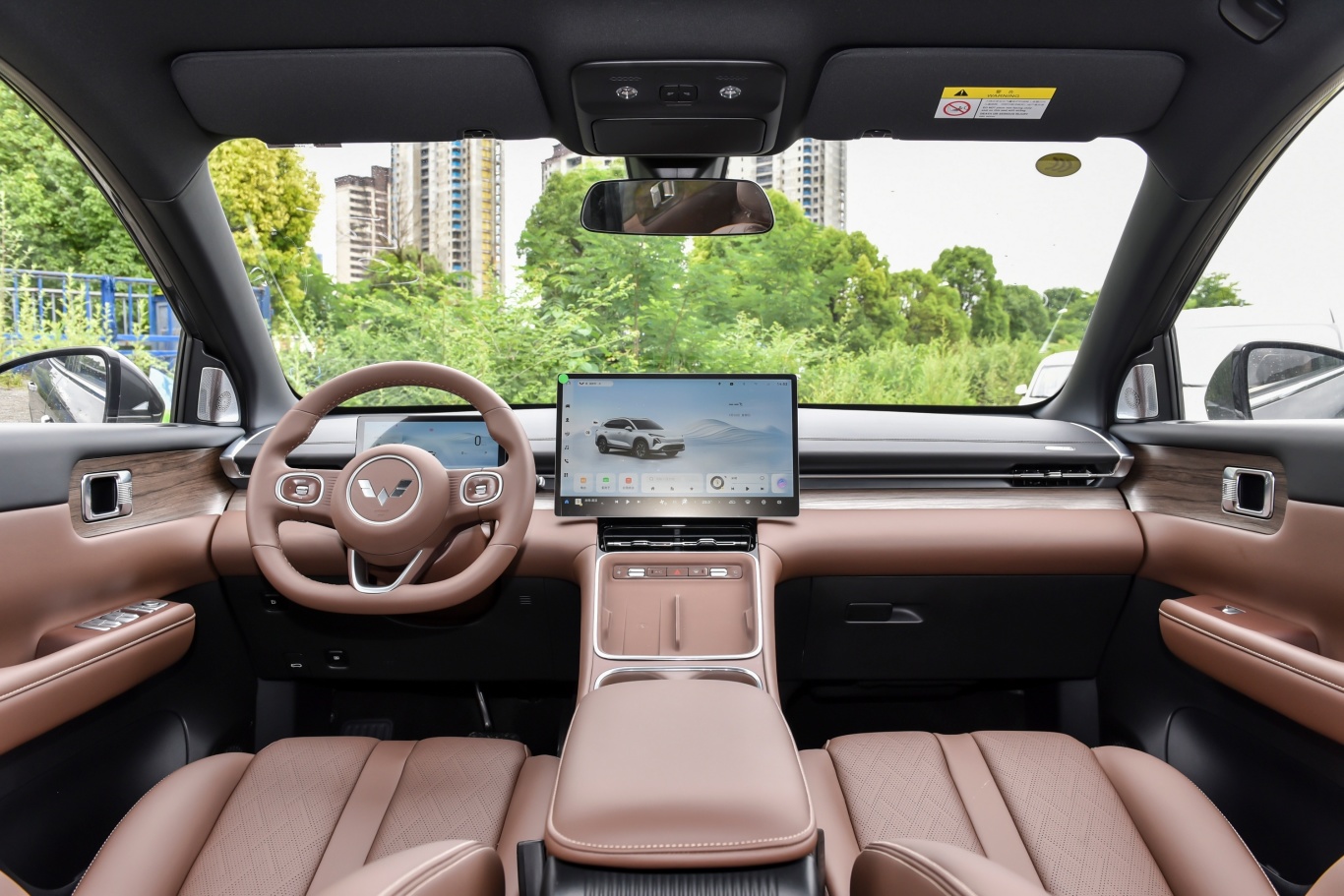 【五菱星光S插电混动 1.5L 130km 领航型内饰全景正拍图片-汽车图片大全】-易车