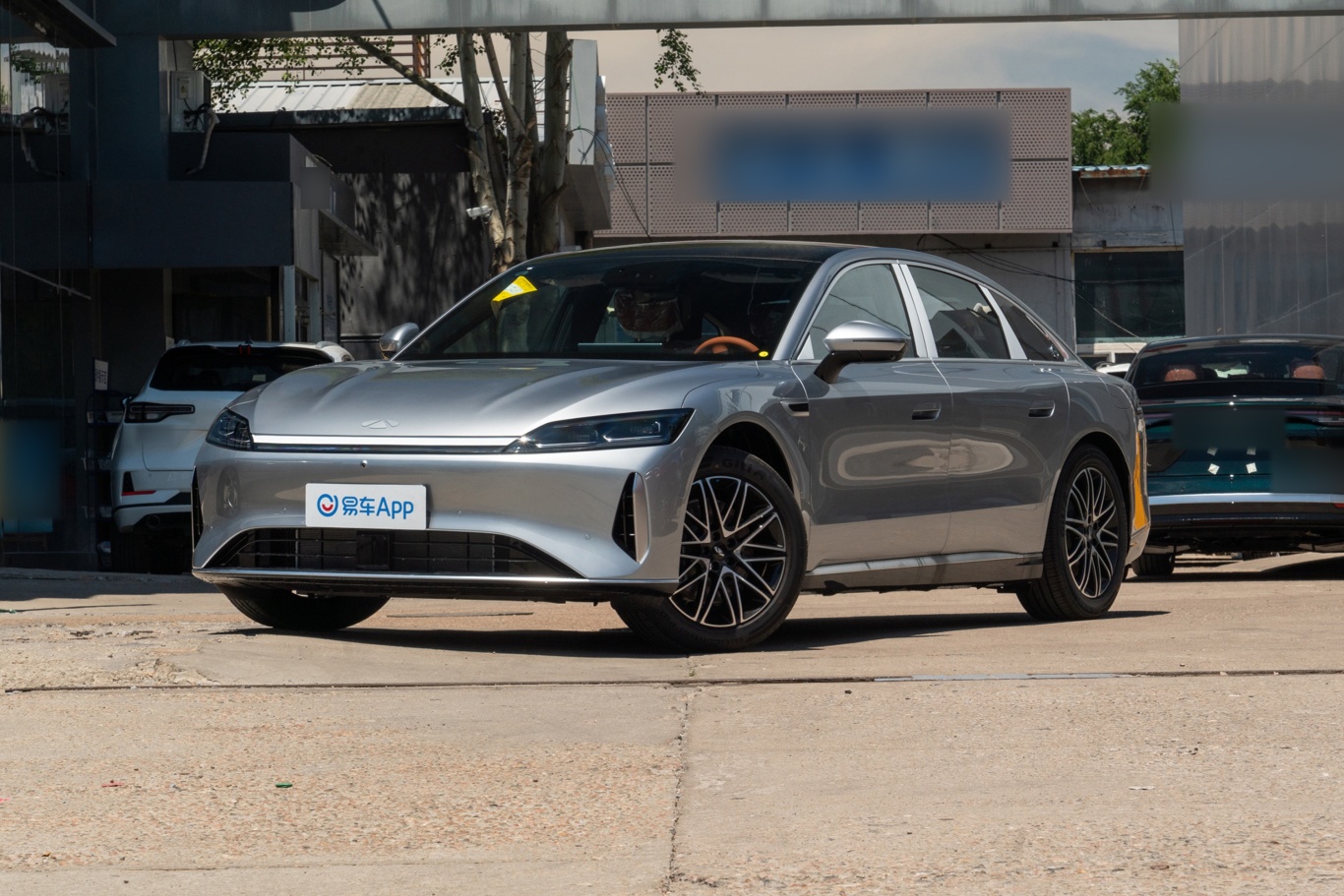 【风云A9L1.5T 前驱260超长续航尊贵版侧前45度车头向左水平图片-汽车图片大全】-易车