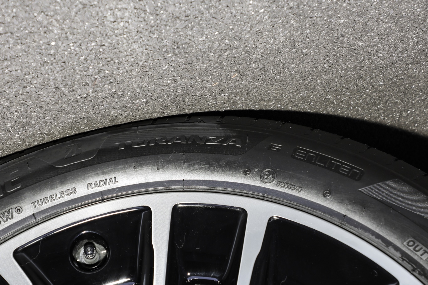 【尚界H5纯电版 640km Max长续航前轮胎系列图片-汽车图片大全】-易车