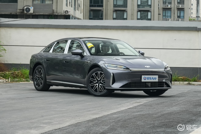 奇瑞风云A9L推4款紫色涂装 售价14.99万元起_易车