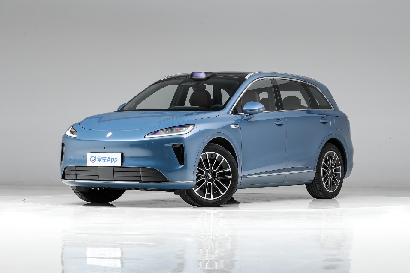 【尚界H5增程版 235km Max侧前45度车头向左水平图片-汽车图片大全】-易车