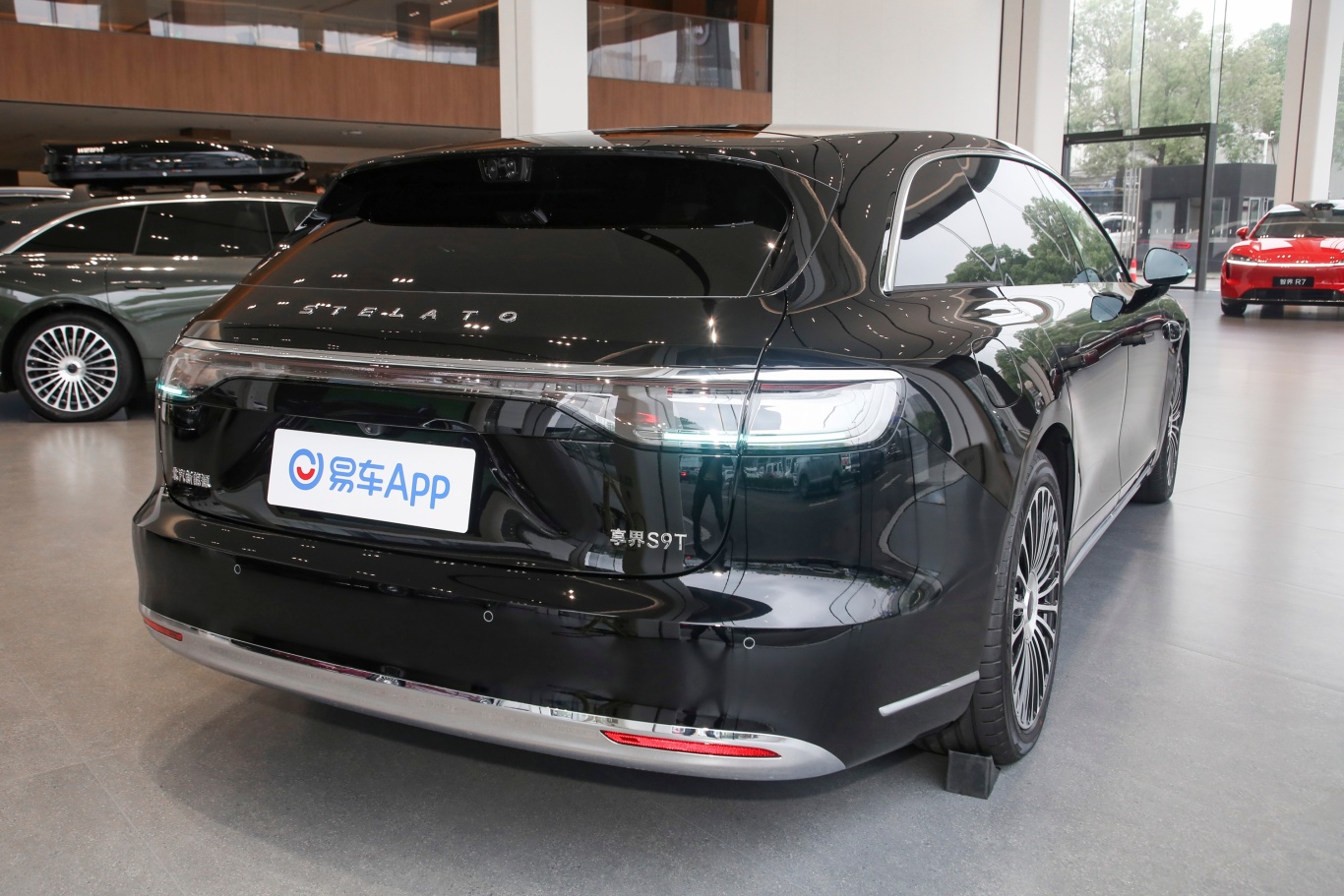 【享界S9T增程版 251km 后驱Max侧后45度车头向右水平图片-汽车图片大全】-易车